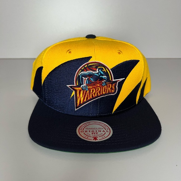 Mitchell & Ness | Accessories | Nba Sharktooth Snapback Hwc Warriors ...
